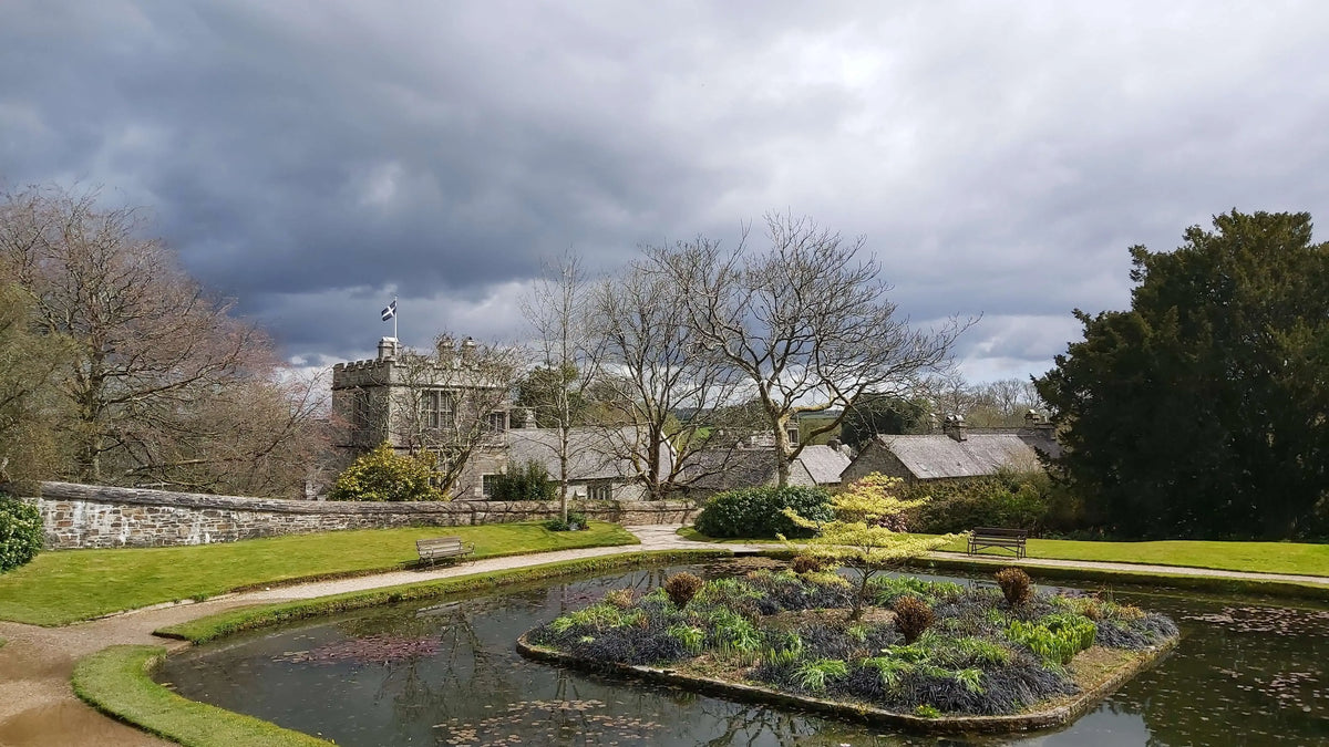 Cotehele House - National trust property. - DevonPens
